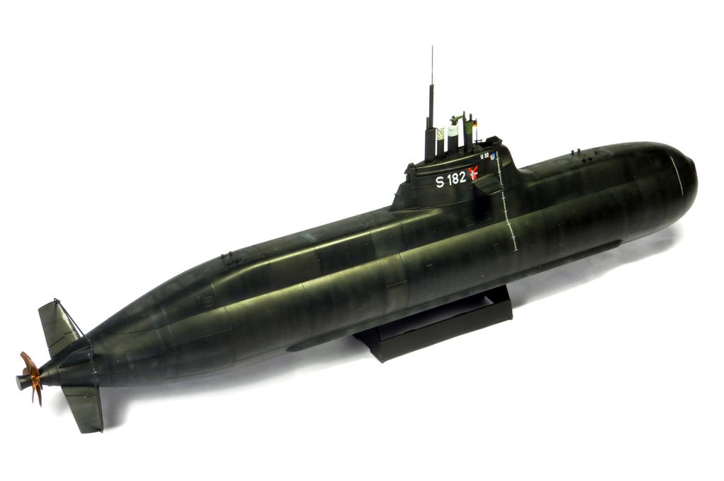 U-Boot Typ U212A - Revell 1/144 - Ready for Inspection - Maritime ...